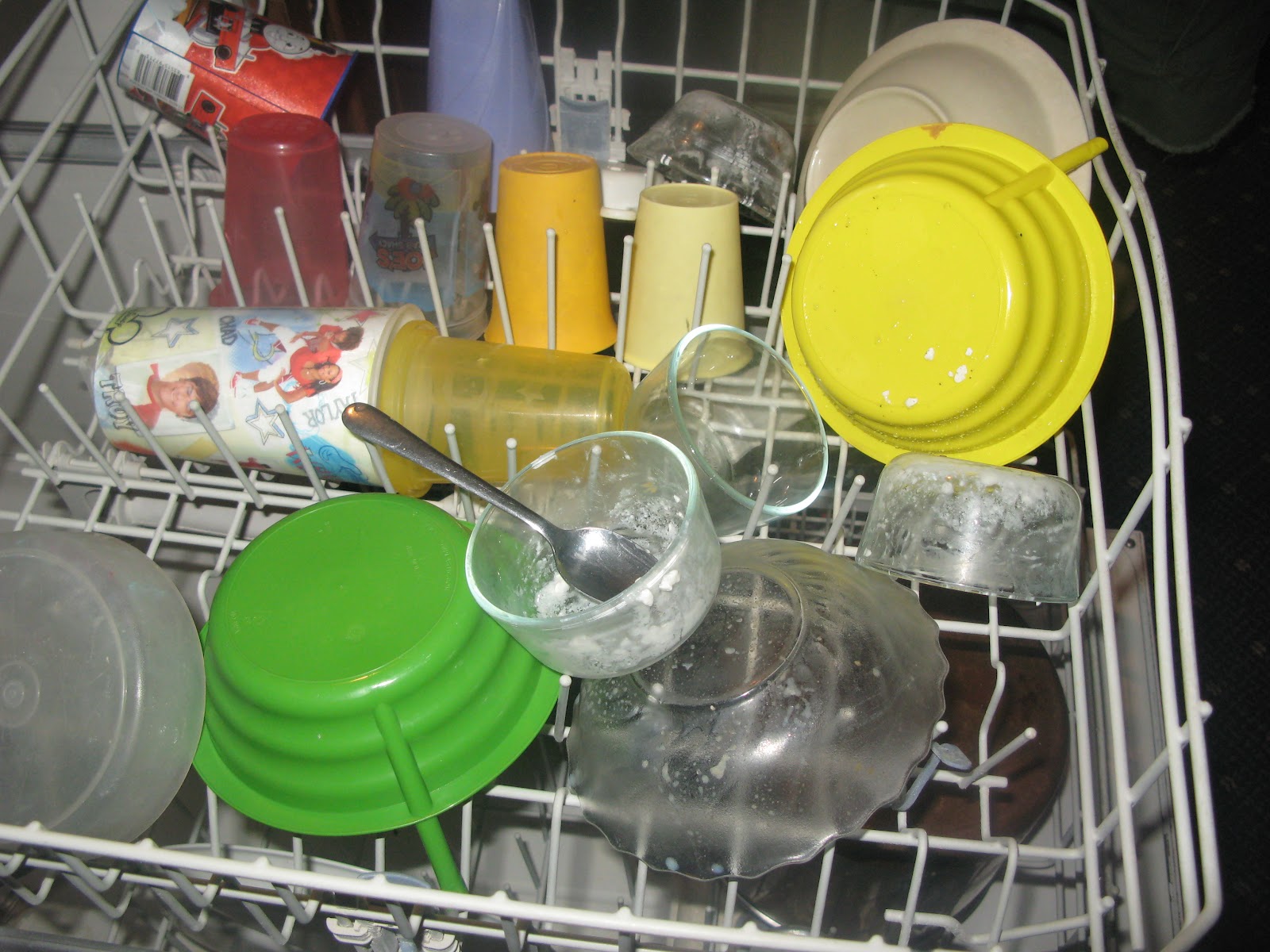 The Kerrie Show: How NOT to Load a Dishwasher